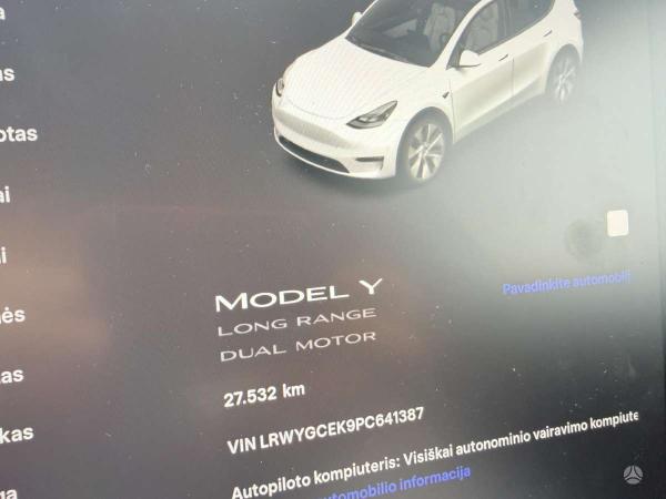 White Tesla Model Y 2022 in Siauliai, with an engine capacity of 0.00 L and mileage of 28 thousand km for 24600 €, photo 6 on AUTOMOTO.COM.LV