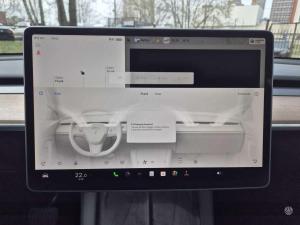 White Tesla Model Y 2022 in Vilnius, with an engine capacity of 0.00 L and mileage of 33 thousand km for 34900 €, photo 18 on AUTOMOTO.COM.LV