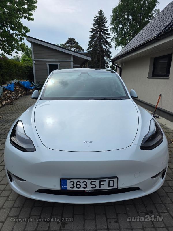 Balts Tesla Model Y 2022 Tallina, ar dzinēja tilpumu 0.00 L un nobraukumu 83 tūkst. km par 33000 €, foto 1 vietnē AUTOMOTO.COM.LV
