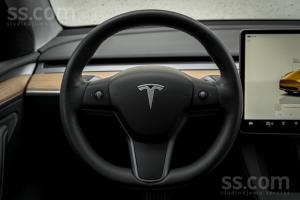 Белый Тесла Модель Y 2022 в Рига, объемом двигателя 0.00 л и пробегом 80 тыс. км за 30150 €, фото 23 на AUTOMOTO.COM.LV
