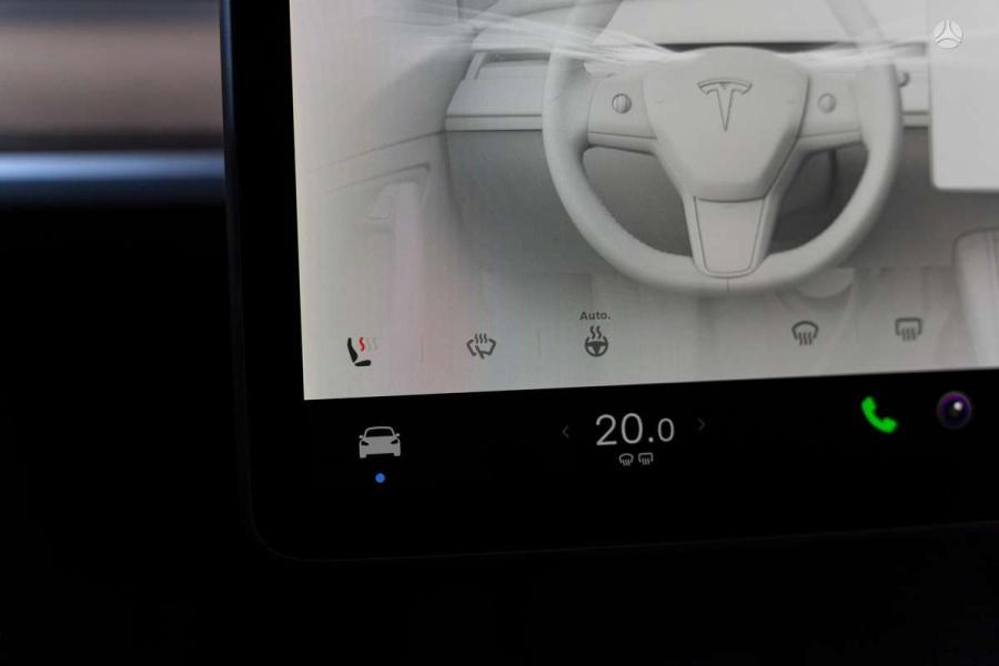 Белый Тесла Модель Y 2022 в Вильнюс, объемом двигателя 0.00 л и пробегом 50 тыс. км за 36900 €, фото 20 на AUTOMOTO.COM.LV