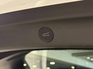 Balts Tesla Model Y 2022 Rīga, ar dzinēja tilpumu 0.00 L un nobraukumu 105 tūkst. km par 32990 €, foto 27 vietnē AUTOMOTO.COM.LV