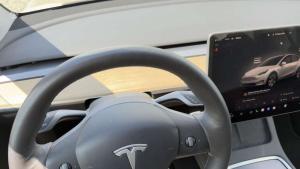 White Tesla Model Y 2022 in Siauliai, with an engine capacity of 0.00 L and mileage of 97 thousand km for 25350 €, photo 12 on AUTOMOTO.COM.LV