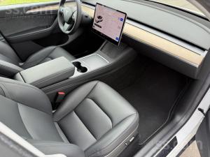 Белый Тесла Модель Y 2022 в Рига, объемом двигателя 0.00 л и пробегом 114 тыс. км за 32300 €, фото 9 на AUTOMOTO.COM.LV