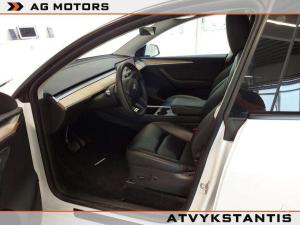White Tesla Model Y 2022 in Vilnius, with an engine capacity of 0.00 L and mileage of 99 thousand km for 33900 €, photo 4 on AUTOMOTO.COM.LV