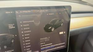 White Tesla Model Y 2022 in Siauliai, with an engine capacity of 0.00 L and mileage of 97 thousand km for 24650 €, photo 18 on AUTOMOTO.COM.LV