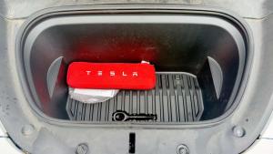 White Tesla Model Y 2022 in Siauliai, with an engine capacity of 0.00 L and mileage of 97 thousand km for 24650 €, photo 24 on AUTOMOTO.COM.LV