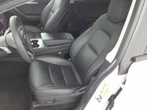 Balts Tesla Model Y 2022 Rīga, ar dzinēja tilpumu 0.00 L un nobraukumu 74 tūkst. km par 33990 €, foto 6 vietnē AUTOMOTO.COM.LV