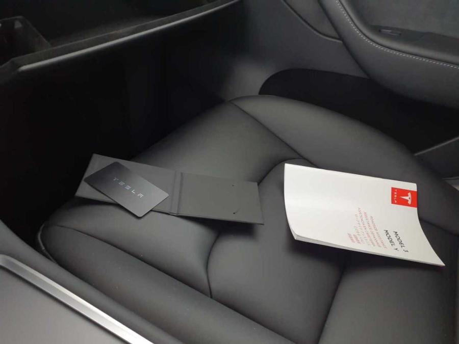 Balts Tesla Model Y 2022 Rīga, ar dzinēja tilpumu 0.00 L un nobraukumu 74 tūkst. km par 33990 €, foto 17 vietnē AUTOMOTO.COM.LV