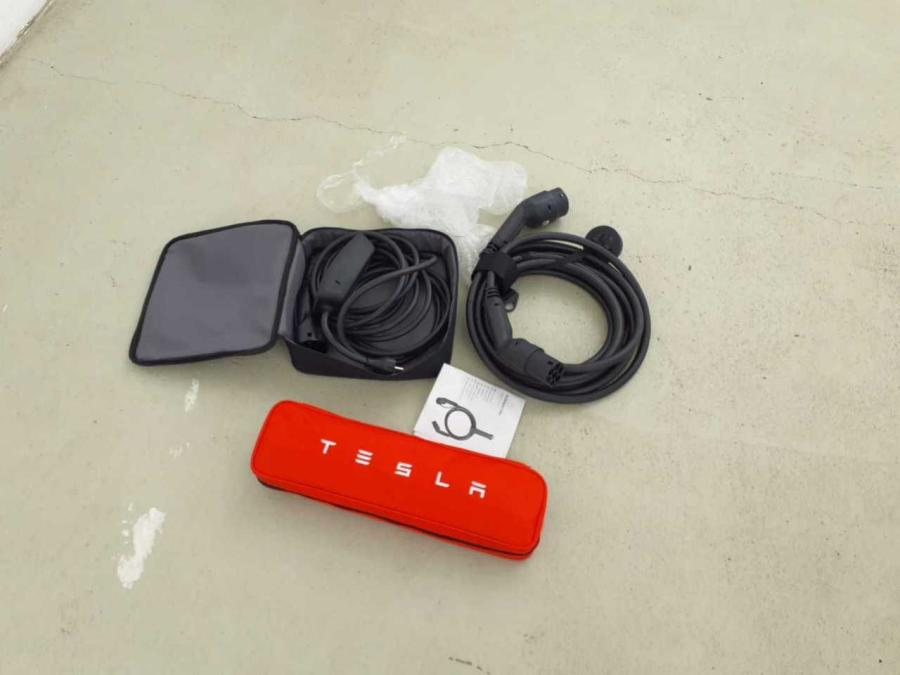 Balts Tesla Model Y 2022 Rīga, ar dzinēja tilpumu 0.00 L un nobraukumu 74 tūkst. km par 33990 €, foto 21 vietnē AUTOMOTO.COM.LV