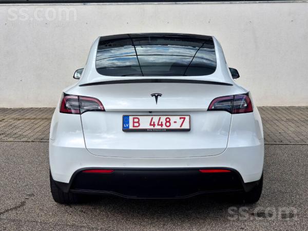 Тесла Модель Y 2022 в Рига на AUTOMOTO.COM.LV Белый Тесла Модель Y 2022 в Рига, объемом двигателя 0.00 л и пробегом 69 тыс. км за 35555 €, фото 8 на AUTOMOTO.COM.LV