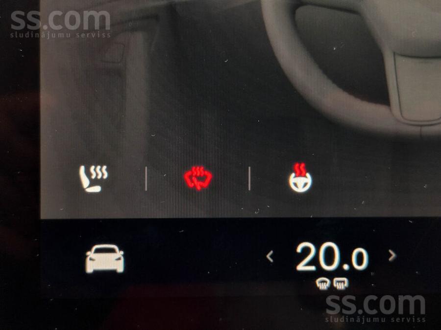 White Tesla Model Y 2022 in Riga, with an engine capacity of 0.00 L and mileage of 69 thousand km for 33750 €, photo 19 on AUTOMOTO.COM.LV