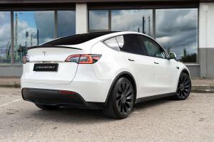 Balts Tesla Model Y 2022 Viļņa, ar dzinēja tilpumu 0.00 L un nobraukumu 53 tūkst. km par 34000 €, foto 6 vietnē AUTOMOTO.COM.LV