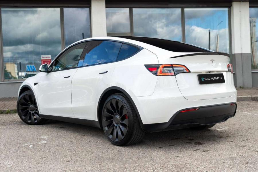 Balts Tesla Model Y 2022 Viļņa, ar dzinēja tilpumu 0.00 L un nobraukumu 53 tūkst. km par 34000 €, foto 7 vietnē AUTOMOTO.COM.LV