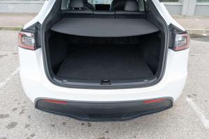 Balts Tesla Model Y 2022 Viļņa, ar dzinēja tilpumu 0.00 L un nobraukumu 53 tūkst. km par 34000 €, foto 14 vietnē AUTOMOTO.COM.LV