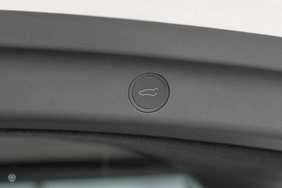 Balts Tesla Model Y 2022 Viļņa, ar dzinēja tilpumu 0.00 L un nobraukumu 53 tūkst. km par 34000 €, foto 15 vietnē AUTOMOTO.COM.LV