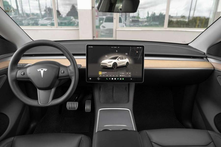 Balts Tesla Model Y 2022 Viļņa, ar dzinēja tilpumu 0.00 L un nobraukumu 53 tūkst. km par 34000 €, foto 18 vietnē AUTOMOTO.COM.LV