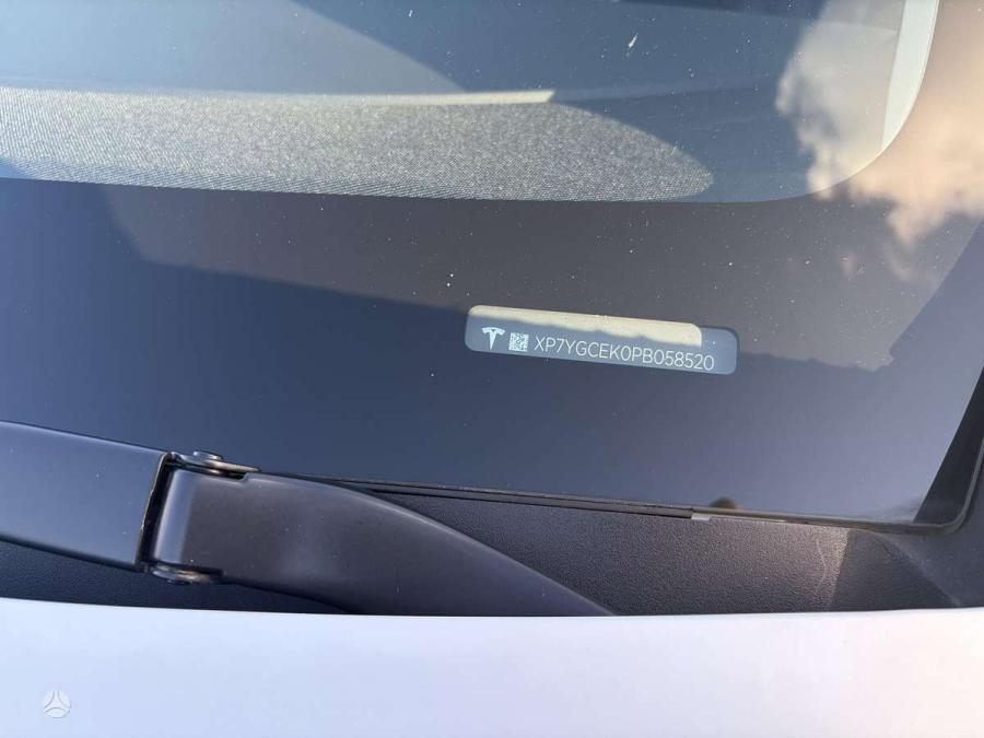 Balts Tesla Model Y 2022 Kauņa, ar dzinēja tilpumu 0.00 L un nobraukumu 68 tūkst. km par 34000 €, foto 9 vietnē AUTOMOTO.COM.LV