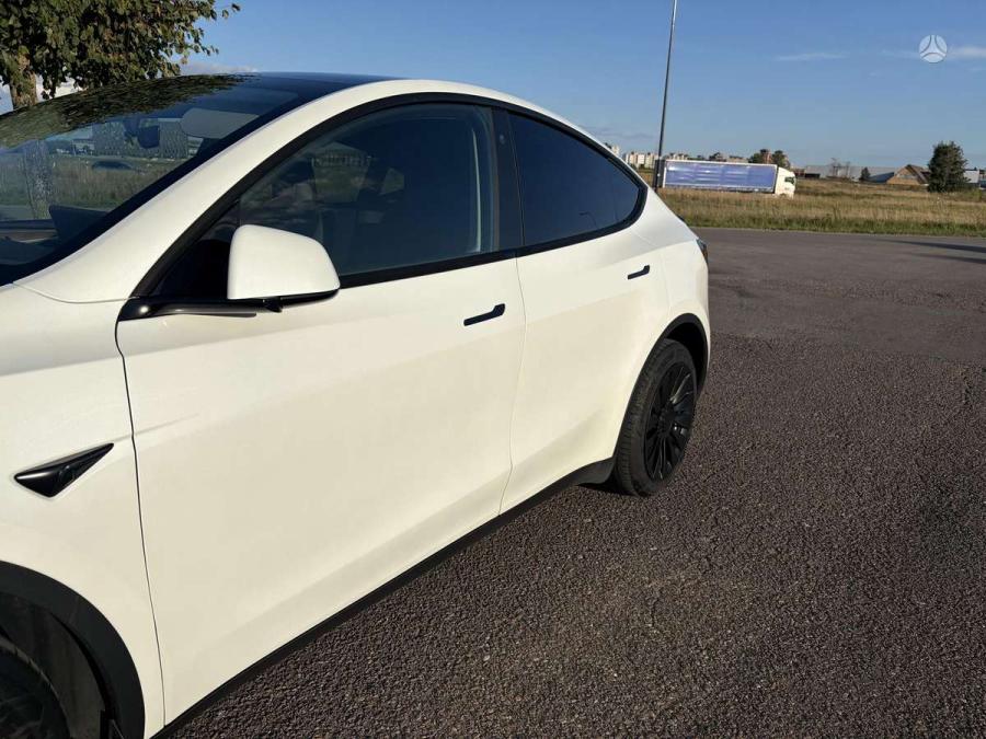Balts Tesla Model Y 2022 Kauņa, ar dzinēja tilpumu 0.00 L un nobraukumu 68 tūkst. km par 34000 €, foto 10 vietnē AUTOMOTO.COM.LV