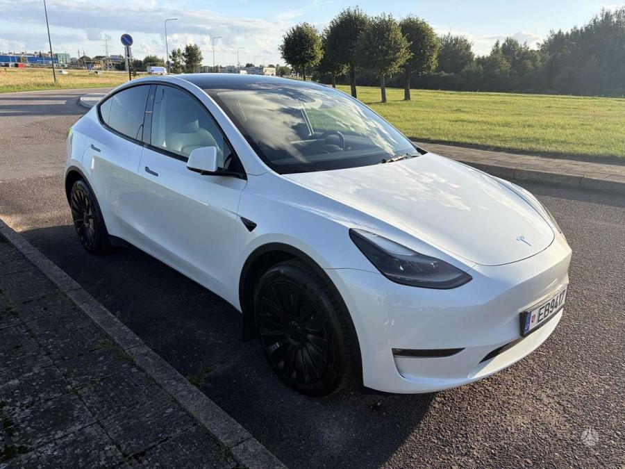 Balts Tesla Model Y 2022 Kauņa, ar dzinēja tilpumu 0.00 L un nobraukumu 68 tūkst. km par 34000 €, foto 11 vietnē AUTOMOTO.COM.LV