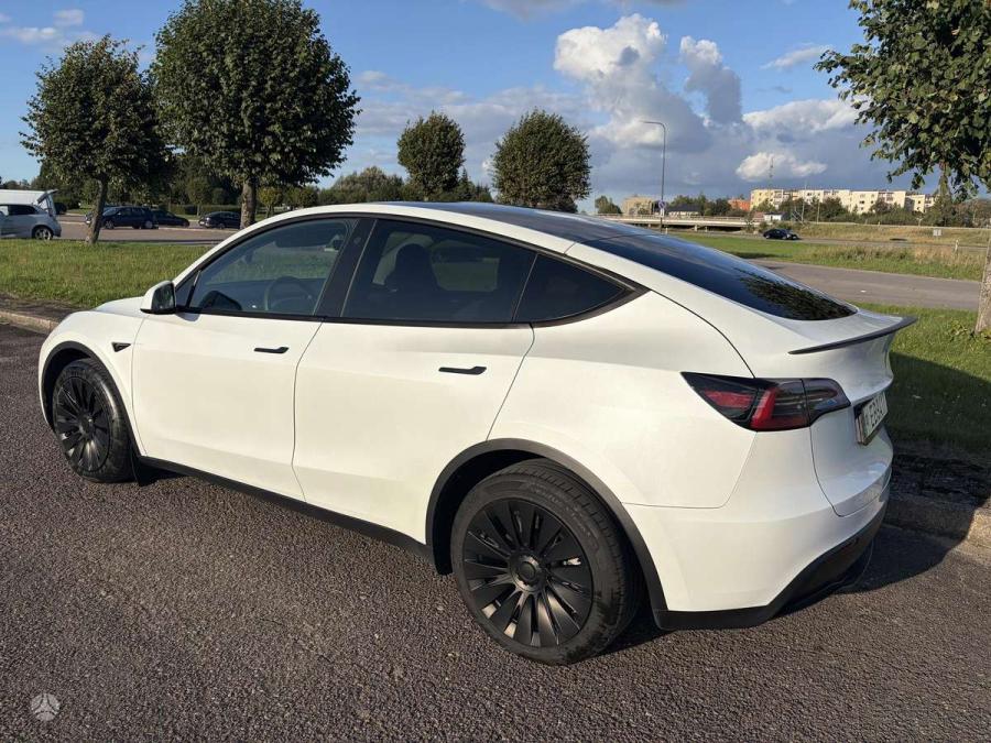 Balts Tesla Model Y 2022 Kauņa, ar dzinēja tilpumu 0.00 L un nobraukumu 68 tūkst. km par 34000 €, foto 14 vietnē AUTOMOTO.COM.LV
