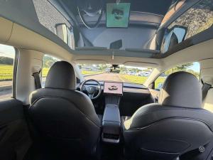 Balts Tesla Model Y 2022 Kauņa, ar dzinēja tilpumu 0.00 L un nobraukumu 68 tūkst. km par 34000 €, foto 21 vietnē AUTOMOTO.COM.LV