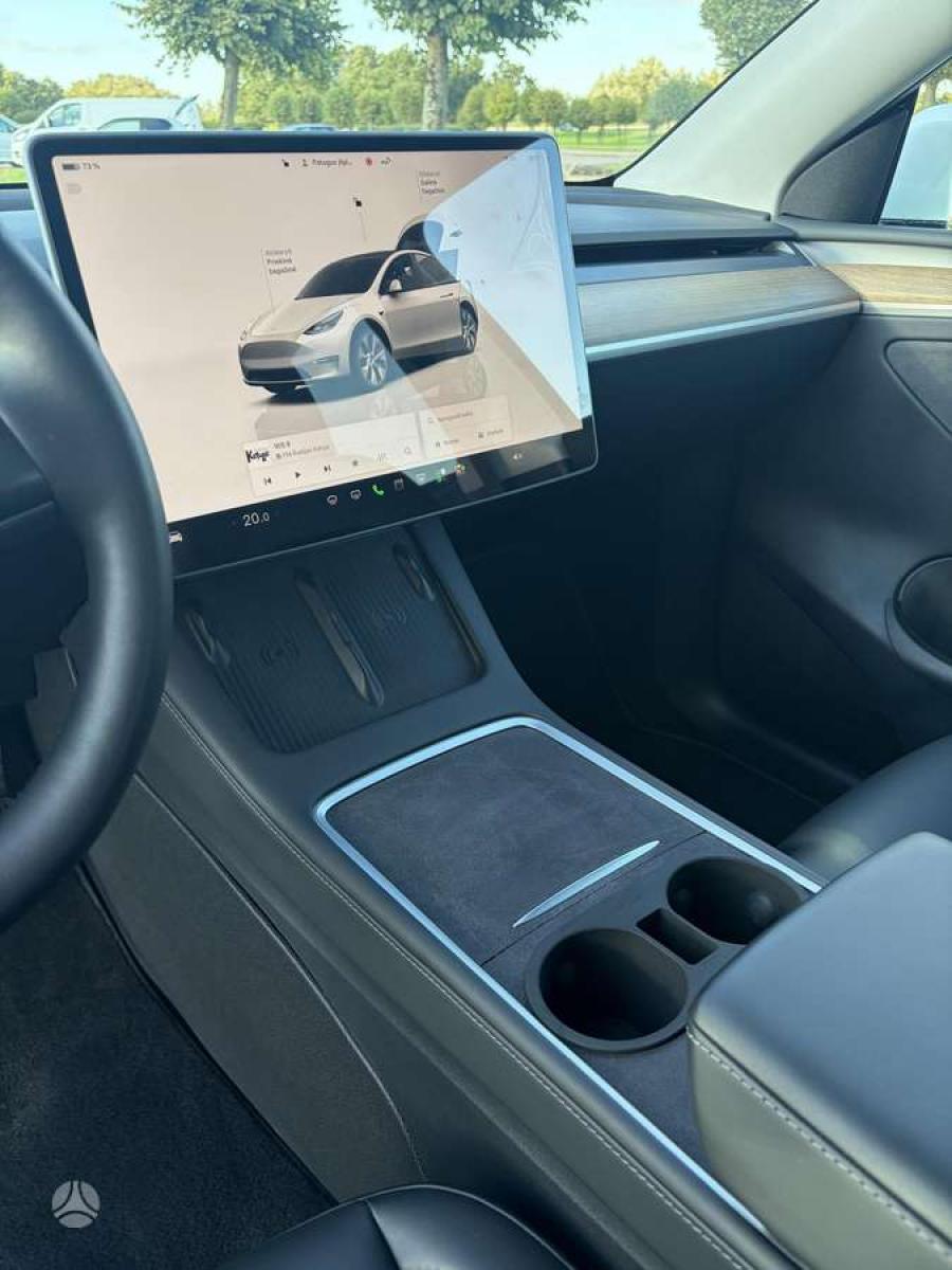 Balts Tesla Model Y 2022 Kauņa, ar dzinēja tilpumu 0.00 L un nobraukumu 68 tūkst. km par 34000 €, foto 30 vietnē AUTOMOTO.COM.LV
