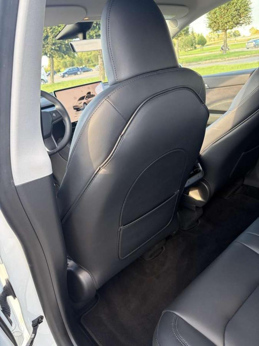 Balts Tesla Model Y 2022 Kauņa, ar dzinēja tilpumu 0.00 L un nobraukumu 68 tūkst. km par 34000 €, foto 38 vietnē AUTOMOTO.COM.LV