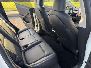 Balts Tesla Model Y 2022 Kauņa, ar dzinēja tilpumu 0.00 L un nobraukumu 68 tūkst. km par 34000 €, foto 40 vietnē AUTOMOTO.COM.LV