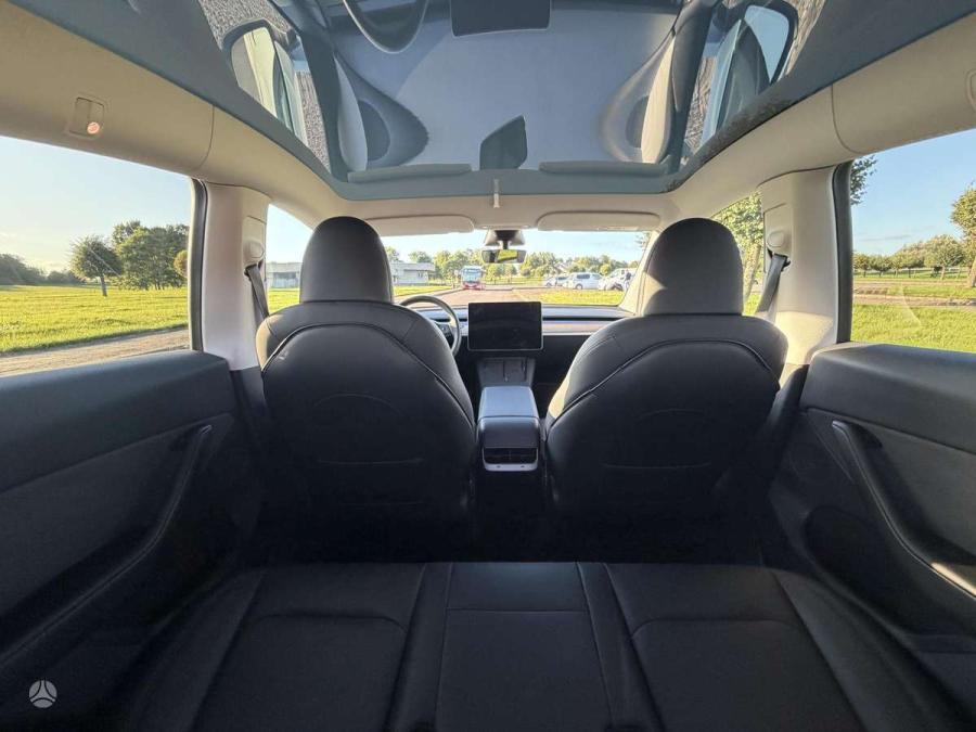Balts Tesla Model Y 2022 Kauņa, ar dzinēja tilpumu 0.00 L un nobraukumu 68 tūkst. km par 34000 €, foto 52 vietnē AUTOMOTO.COM.LV