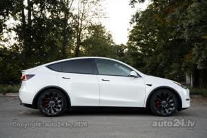 White Tesla Model Y 2022 in Tallinn, with an engine capacity of 0.00 L and mileage of 43 thousand km for 41000 €, photo 8 on AUTOMOTO.COM.LV