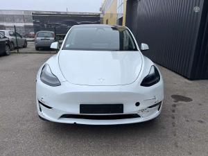 Balts Tesla Model Y 2023 Alīta, ar dzinēja tilpumu 0.00 L un nobraukumu 42 tūkst. km par 15900 €, foto 12 vietnē AUTOMOTO.COM.LV