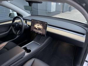 Balts Tesla Model Y 2023 Alīta, ar dzinēja tilpumu 0.00 L un nobraukumu 42 tūkst. km par 15900 €, foto 14 vietnē AUTOMOTO.COM.LV