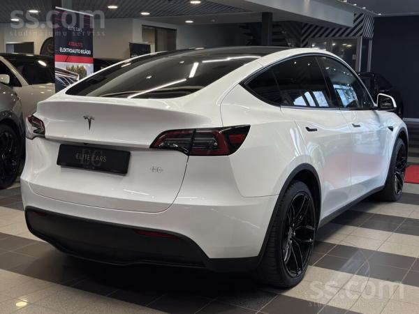 Balts Tesla Model Y 2023 Rīga, ar dzinēja tilpumu 0.00 L un nobraukumu 77 tūkst. km par 31990 €, foto 4 vietnē AUTOMOTO.COM.LV