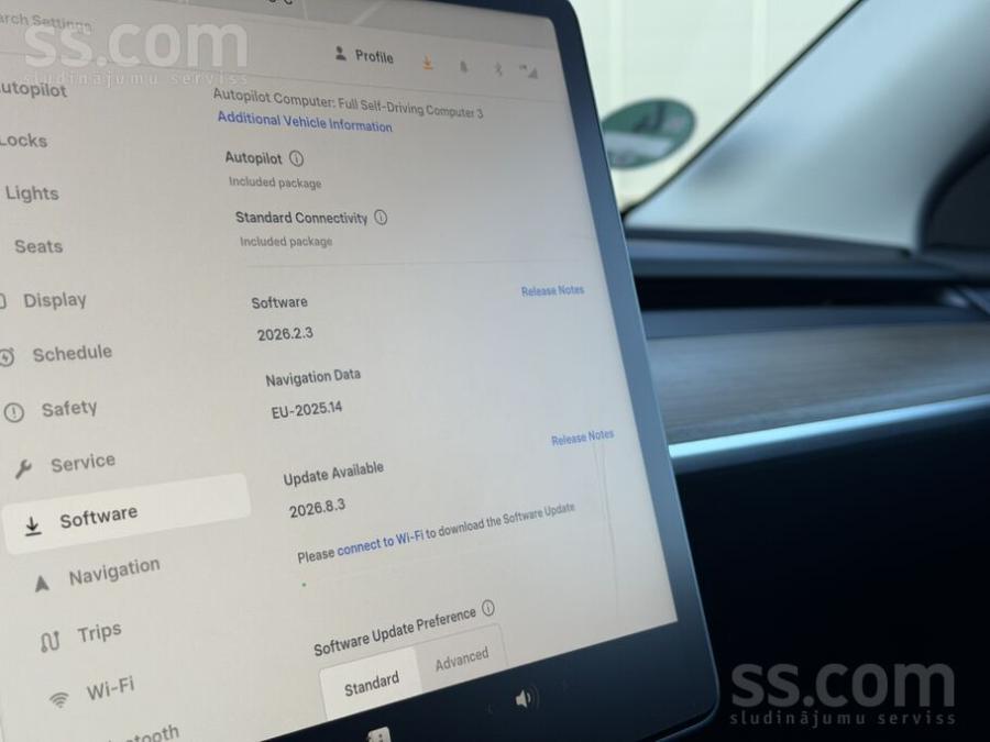 White Tesla Model Y 2023 in Riga, with an engine capacity of 0.00 L and mileage of 58 thousand km for 38900 €, photo 11 on AUTOMOTO.COM.LV