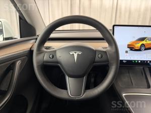 Белый Тесла Модель Y 2023 в Рига, объемом двигателя 0.00 л и пробегом 136 тыс. км за 29990 €, фото 12 на AUTOMOTO.COM.LV
