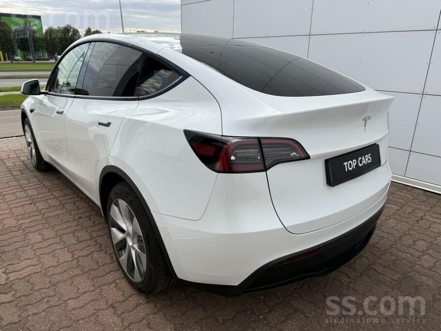 Balts Tesla Model Y 2023 Rīga, ar dzinēja tilpumu 0.00 L un nobraukumu 44 tūkst. km par 38500 €, foto 4 vietnē AUTOMOTO.COM.LV