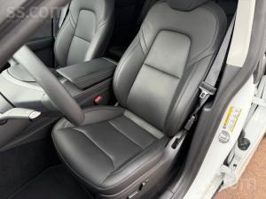 Balts Tesla Model Y 2023 Rīga, ar dzinēja tilpumu 0.00 L un nobraukumu 44 tūkst. km par 38500 €, foto 6 vietnē AUTOMOTO.COM.LV