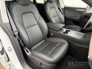 Balts Tesla Model Y 2023 Rīga, ar dzinēja tilpumu 0.00 L un nobraukumu 44 tūkst. km par 38500 €, foto 9 vietnē AUTOMOTO.COM.LV