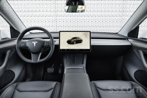 Balts Tesla Model Y 2023 Rīga, ar dzinēja tilpumu 0.00 L un nobraukumu 76 tūkst. km par 40900 €, foto 7 vietnē AUTOMOTO.COM.LV