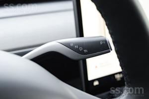 Balts Tesla Model Y 2023 Rīga, ar dzinēja tilpumu 0.00 L un nobraukumu 76 tūkst. km par 40900 €, foto 10 vietnē AUTOMOTO.COM.LV