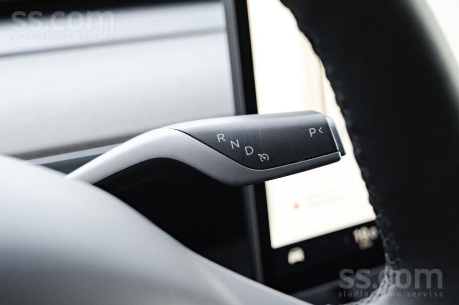 Balts Tesla Model Y 2023 Rīga, ar dzinēja tilpumu 0.00 L un nobraukumu 76 tūkst. km par 40900 €, foto 10 vietnē AUTOMOTO.COM.LV