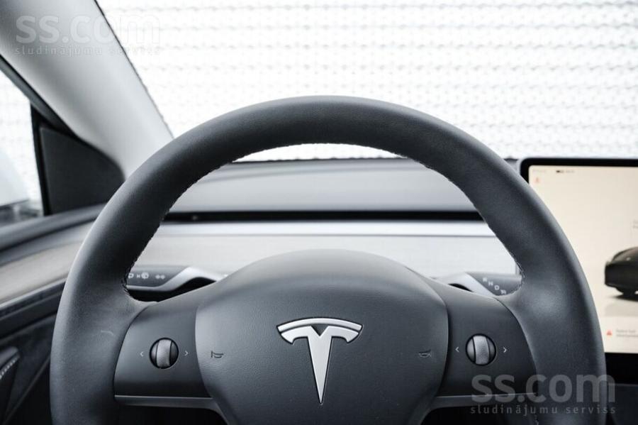 Balts Tesla Model Y 2023 Rīga, ar dzinēja tilpumu 0.00 L un nobraukumu 76 tūkst. km par 40900 €, foto 11 vietnē AUTOMOTO.COM.LV