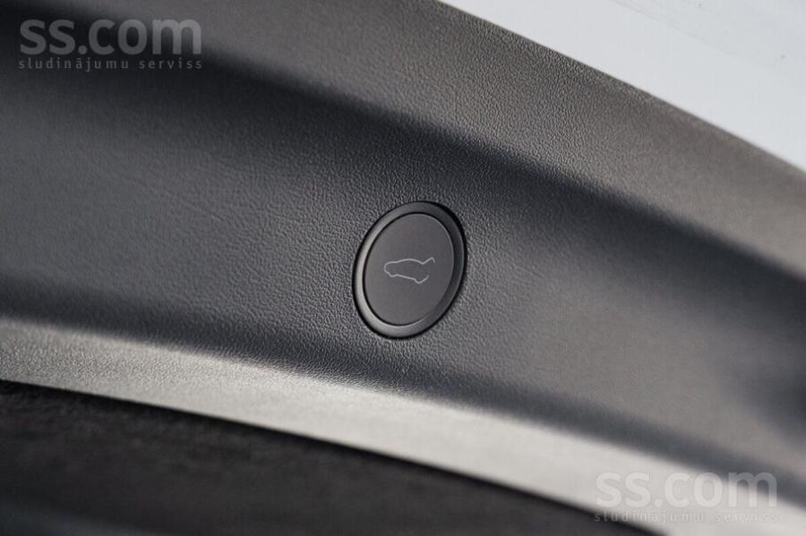 Balts Tesla Model Y 2023 Rīga, ar dzinēja tilpumu 0.00 L un nobraukumu 76 tūkst. km par 40900 €, foto 18 vietnē AUTOMOTO.COM.LV