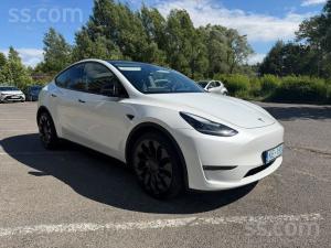 Balts Tesla Model Y 2023 Rīga, ar dzinēja tilpumu 0.00 L un nobraukumu 60 tūkst. km par 33000 €, foto 3 vietnē AUTOMOTO.COM.LV