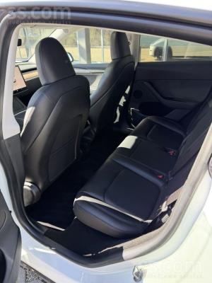 Balts Tesla Model Y 2023 Rīga, ar dzinēja tilpumu 0.00 L un nobraukumu 60 tūkst. km par 33000 €, foto 7 vietnē AUTOMOTO.COM.LV