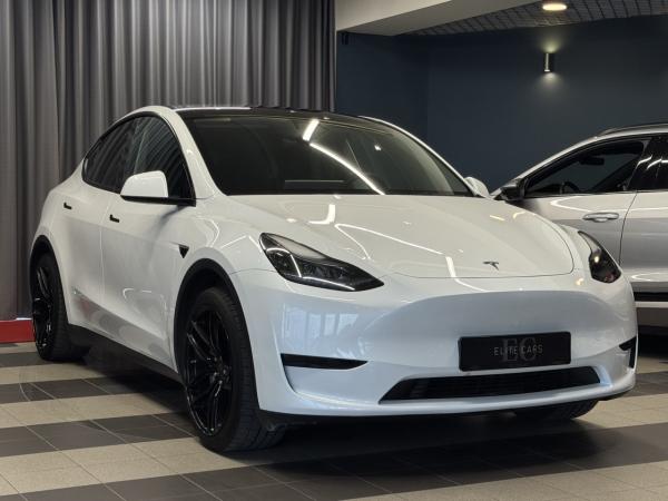 Balts Tesla Model Y 2023 Rīga, ar dzinēja tilpumu 0.00 L un nobraukumu 77 tūkst. km par 31990 €, foto 2 vietnē AUTOMOTO.COM.LV