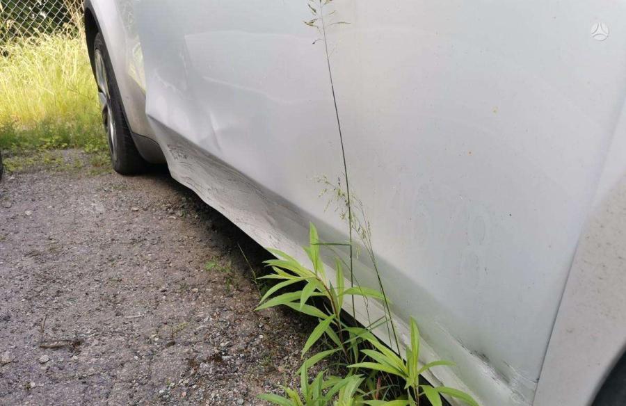 Balts Tesla Model Y 2023 Viļņa, ar dzinēja tilpumu 0.00 L un nobraukumu 24 tūkst. km par 12600 €, foto 16 vietnē AUTOMOTO.COM.LV