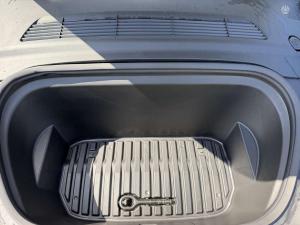 White Tesla Model Y 2023 in Kaunas, with an engine capacity of 0.00 L and mileage of 52 thousand km for 37700 €, photo 17 on AUTOMOTO.COM.LV