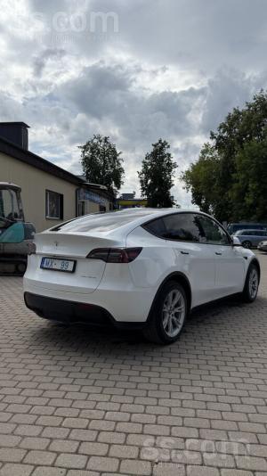 Balts Tesla Model Y 2023 Rīga, ar dzinēja tilpumu 0.00 L un nobraukumu 55 tūkst. km par 35000 €, foto 3 vietnē AUTOMOTO.COM.LV